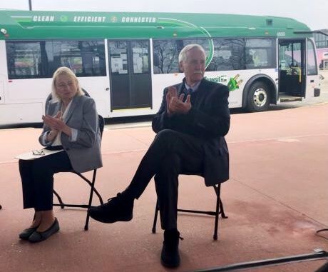 BSOOB, Portland METRO welcome electric buses to their fleets